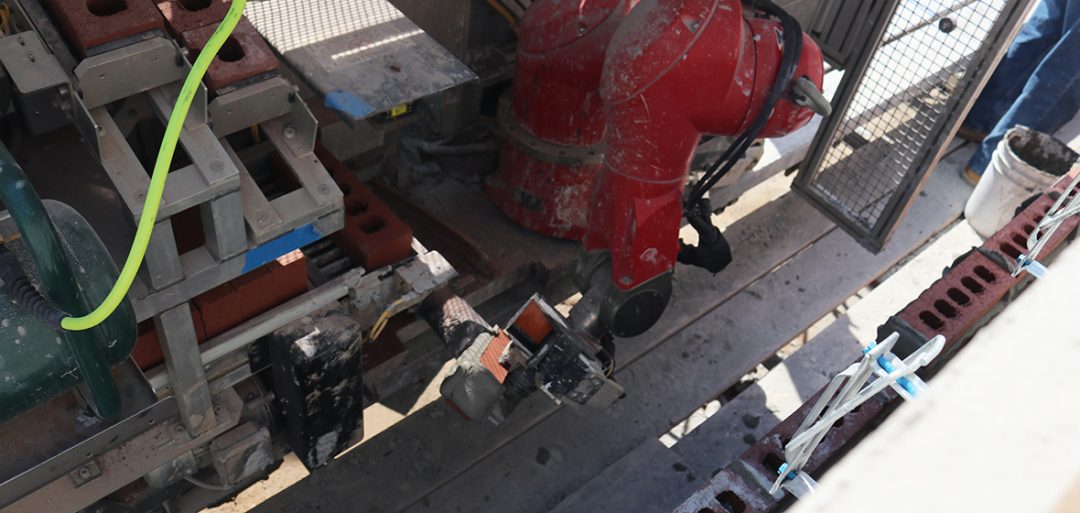 SAM, the bricklaying robot, is hard at work in Nevada - Facades+ ...